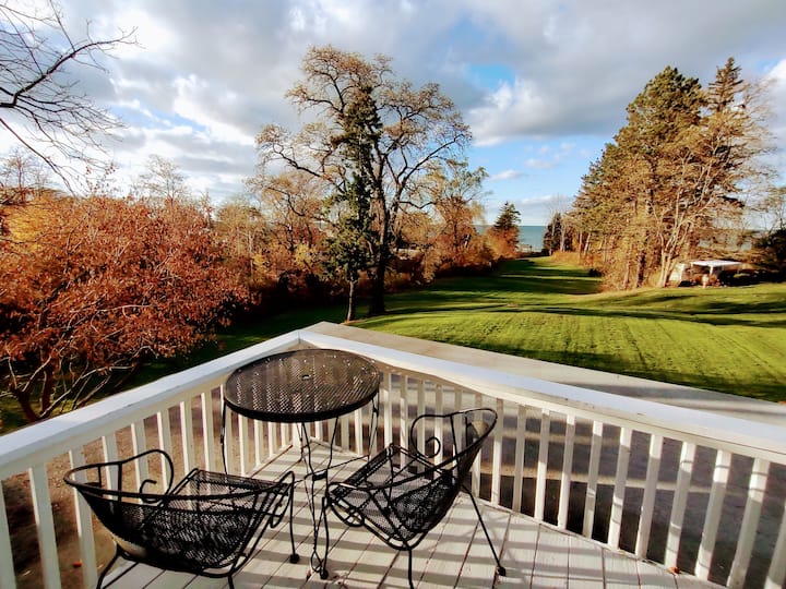 Cottage 15 With Spectacular Lake Erie View! - North East, PA