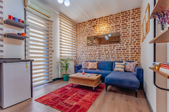 Balkony-calm-central 1br Apprt - Istanbul