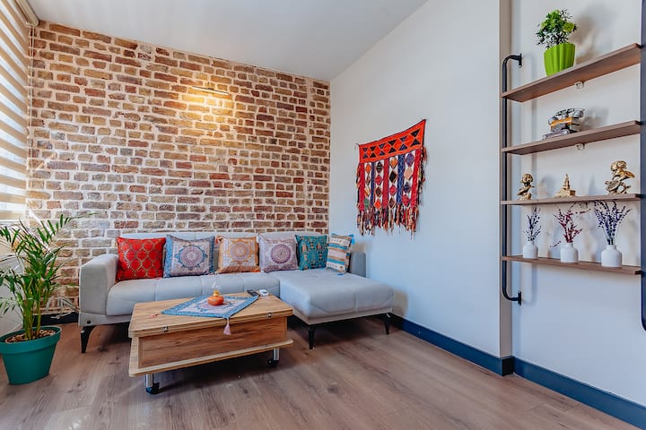 Balcony-calm-central 1br Apprt - Cihangir