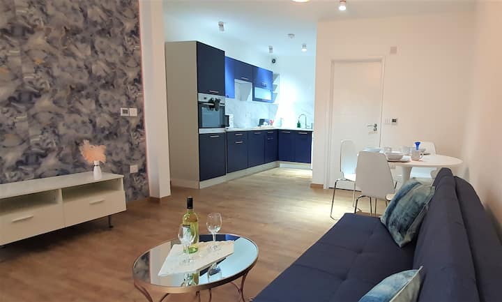 Glamour No2 Flat - Sherwood Forest