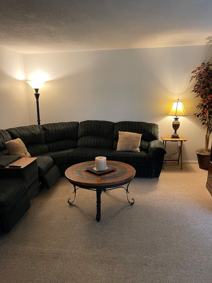 3br 2bath Ranch Near Campus - Champaign, IL