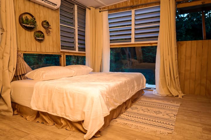 Navarro Getaway Cabin D - Porto Rico