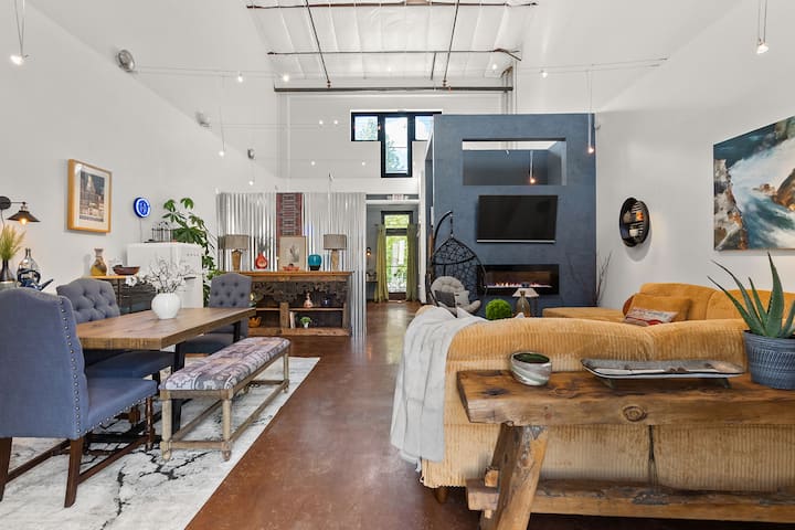 Santa Fe Baca Railyard Loft! - Santa Fe, NM