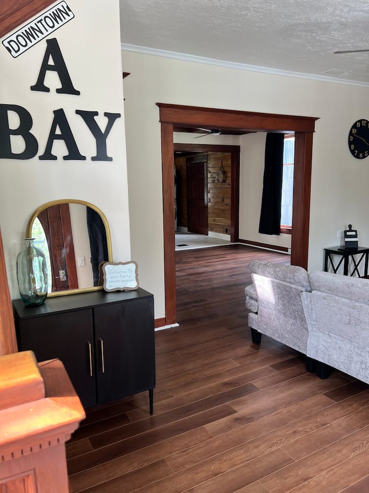 Best In The Bay - Alexandria Bay, NY