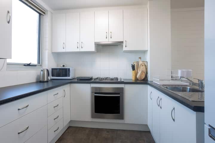 Cosy 2 Br Apt In Heart Of Fremantle With Parking! - Fremantle