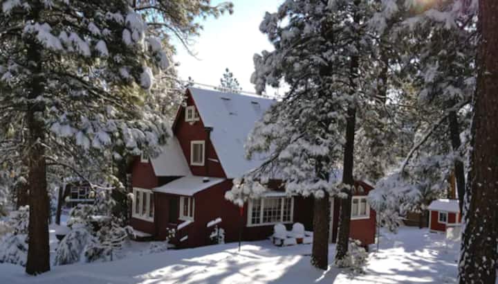 Wrightwood Ski Chalet & Writers Retreat - Wrightwood, CA