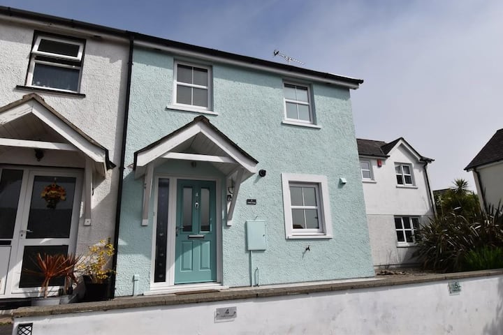 Modern And Stylish Home Away From Home By The Sea - Saundersfoot