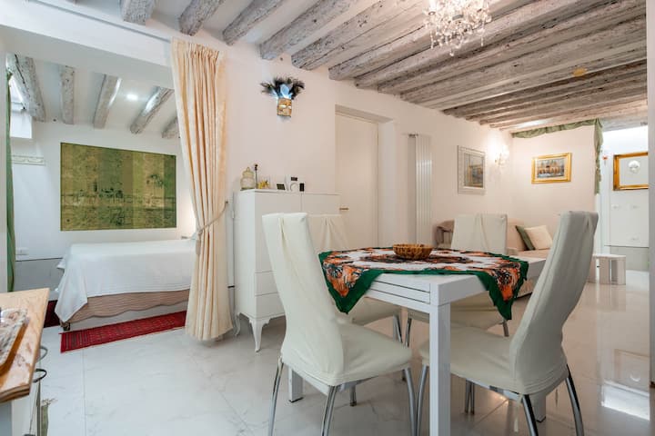 Loving In Venice, 5 Stars - Venedig