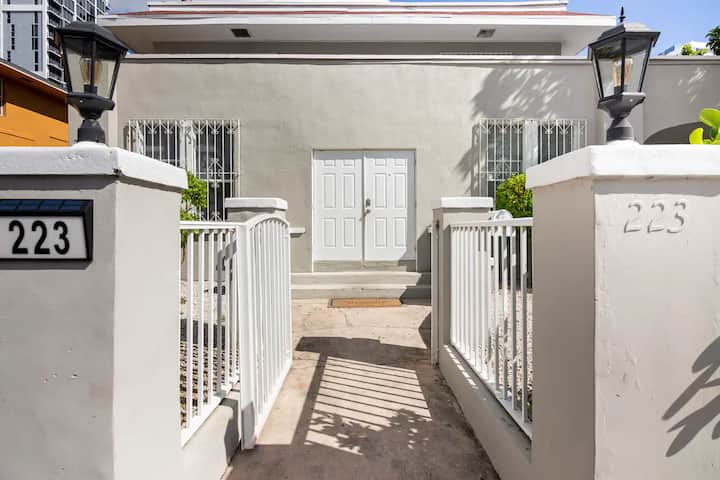 Huge 8br Wynwood/edgewater Home – Central Miami - 邁阿密