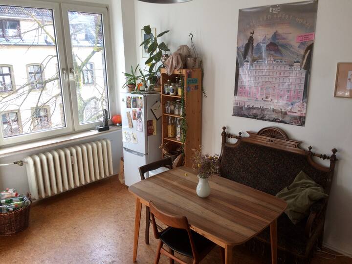 2 Zimmer Altbauwohnung - Cologne