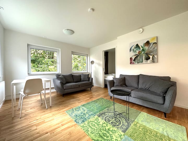 Quiet One Bedroom Apartment ÄLvsjö - Stockholm