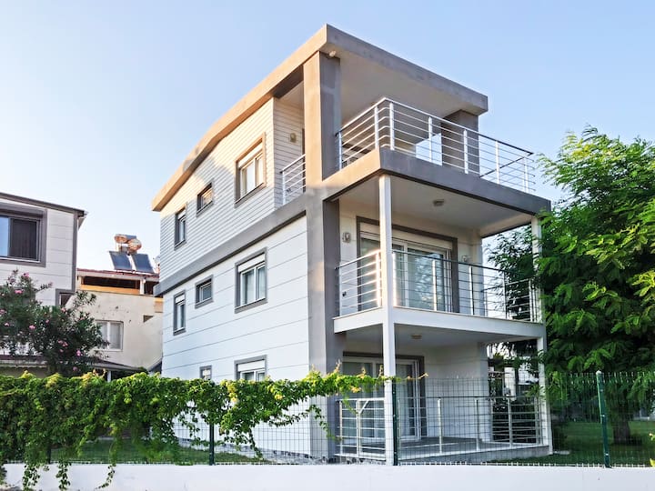 Lüks, Muhteşem Manzaralı Yazlık - Belek