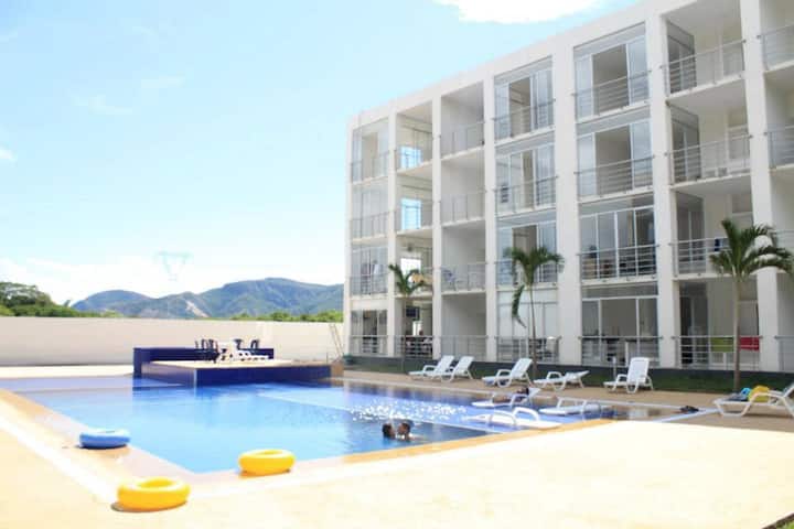 Luxury Vacational Suite Pool Condo - Flandes