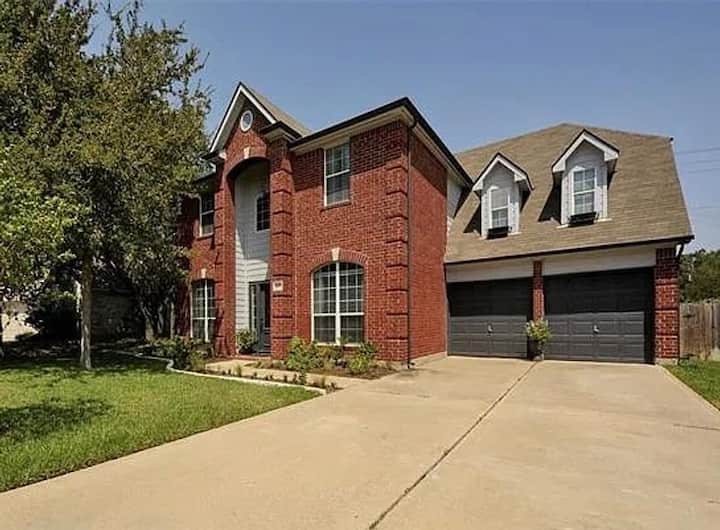Austin Home With Backyard Oasis - Leander, TX