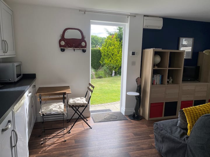 Orchard Retreat - Tolleshunt Knights, Parking Wifi - Essex