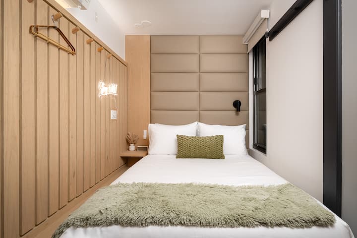 Elegant Studio With Full-size Bed&bath In Midtown - New York City