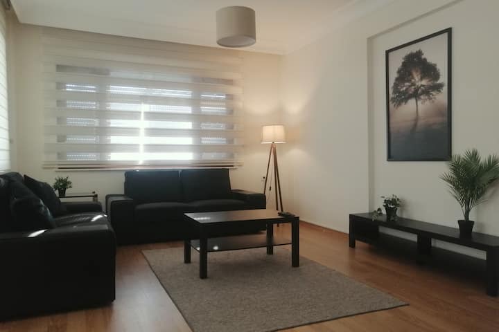 Spacious Apartment Near Old Town - Antalya