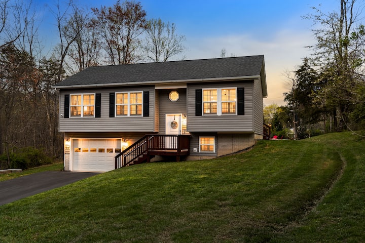 Perfect Fall Cottage - Firepit Near Trails & Sites - Harpers Ferry, WV