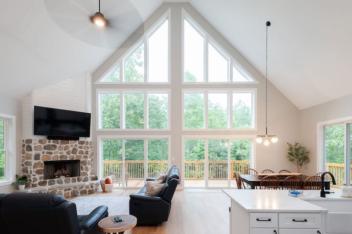 Brand New Keowee Cottage W/dock! - Seneca, SC