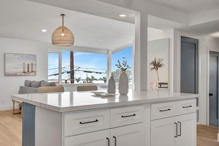 Woods Cove Charming Cottage - Laguna Beach, CA