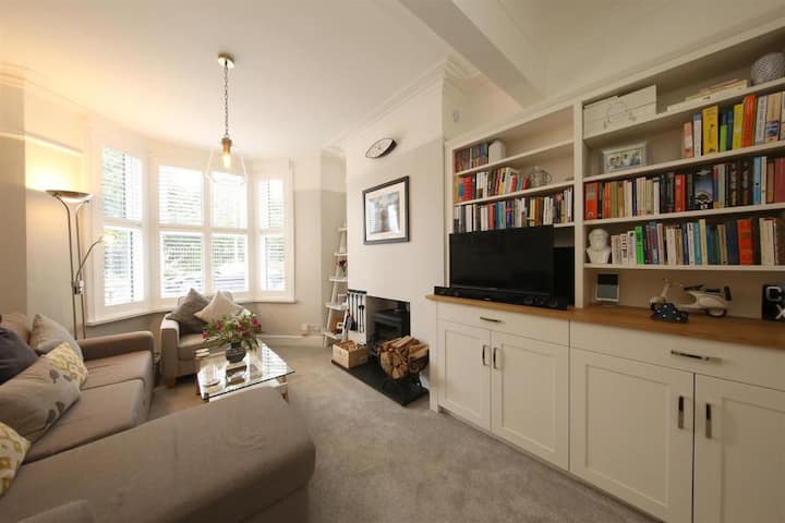 Perfectly Positioned Pad - Cardiff