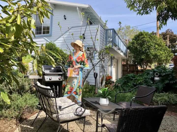 Downtown: Starlight Home - Santa Barbara