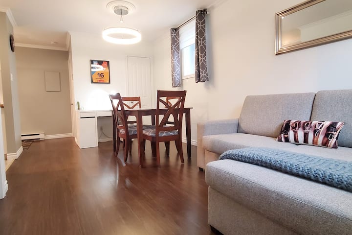 Chaleureux Condo 1 Chambre | Cozy 1 Bedroom Condo - Quebec
