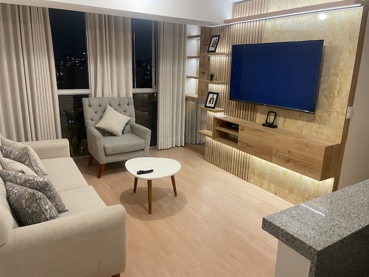 Lindo Departamento Con Piscina - Lima