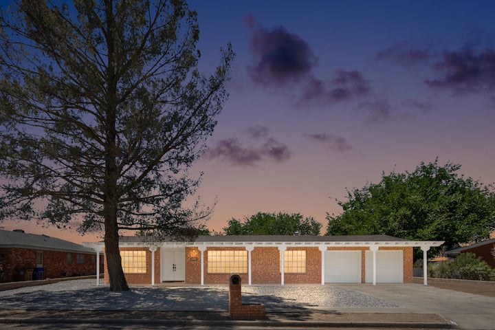 Large 4bdr Home - Las Cruces, NM