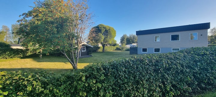Arkitektritad Villa I Bra Läge - Boden