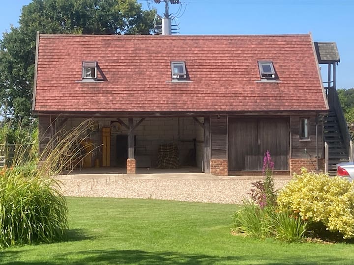 The Garret Lovely Studio Flat - Framlingham