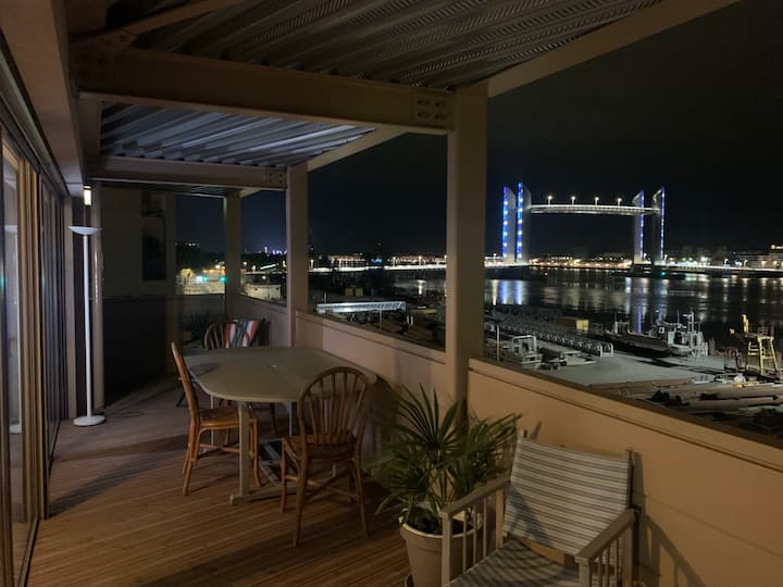 Appart Pour 4, 2 Sdb ,Parking ,Terrasse Vue Fleuve - Burdeos