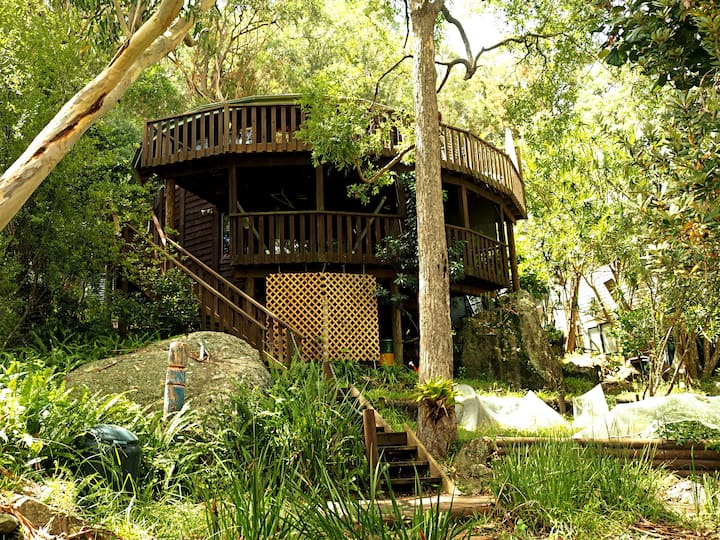 The Yurt - A Roundhouse Retreat! - Central Coast
