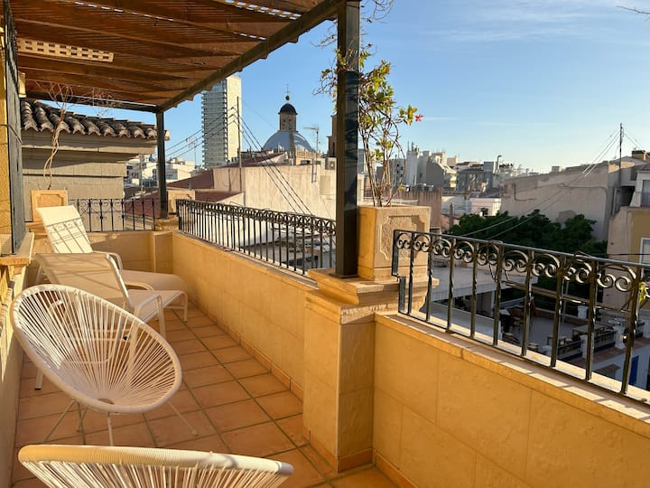 ÁTico Edificio Amarillo - Alicante
