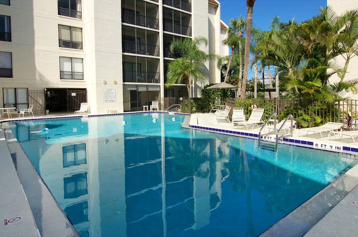 E62 - Amazing Siesta Key Condo On The Water! - 시에스타 케이