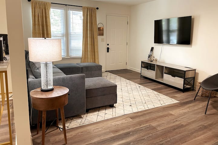 Carriage House On Music Row (B) - Nashville, TN