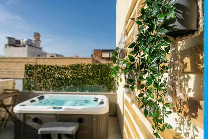 Jacuzzi & Terrace Suite Valletta - 5th Floor (5a) - La Valette