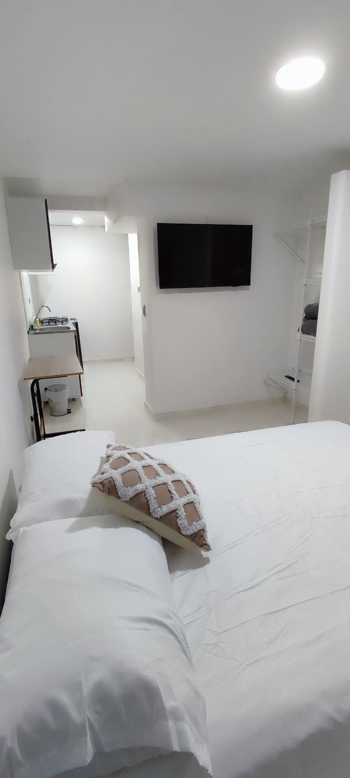 Apartaestudio Independiente Baño Y Cocina Privada. - Pereira