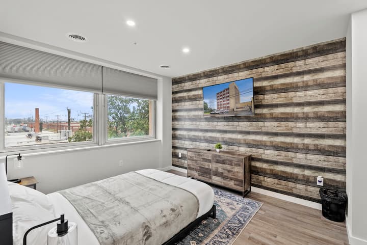 Urban Loft 1 Bed 1 Bath Apt 35 - Richmond, VA
