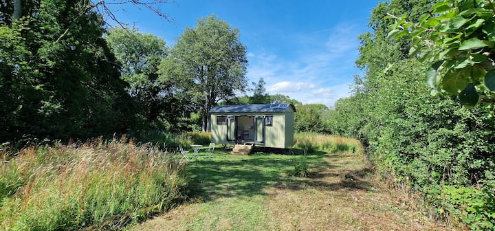 Apple Orchard Shepherd Hut - Kent