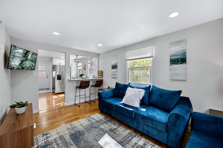 Central Location | Fast Wi-fi | Big Private Yard - Arvada, CO