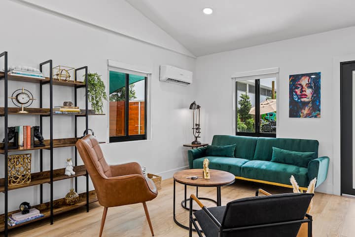 2 King Suites W/ Private Hot-tub • Freedom House - Fort Lauderdale