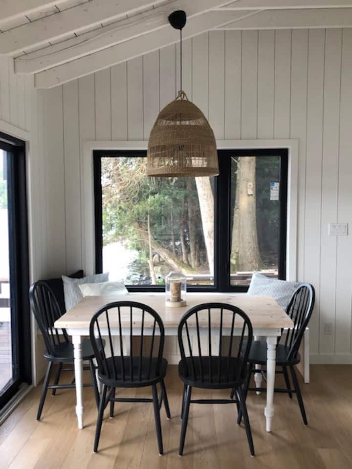 Newly Renovated Muskoka Island Cottage - Bracebridge