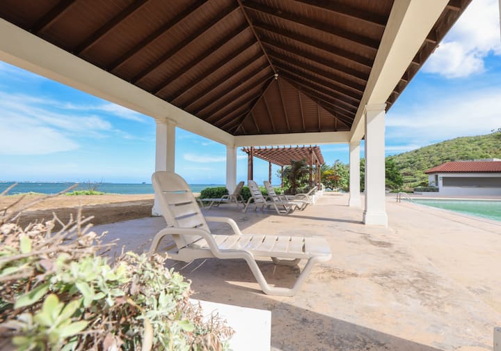 Ocean View Apartment - Jamaica