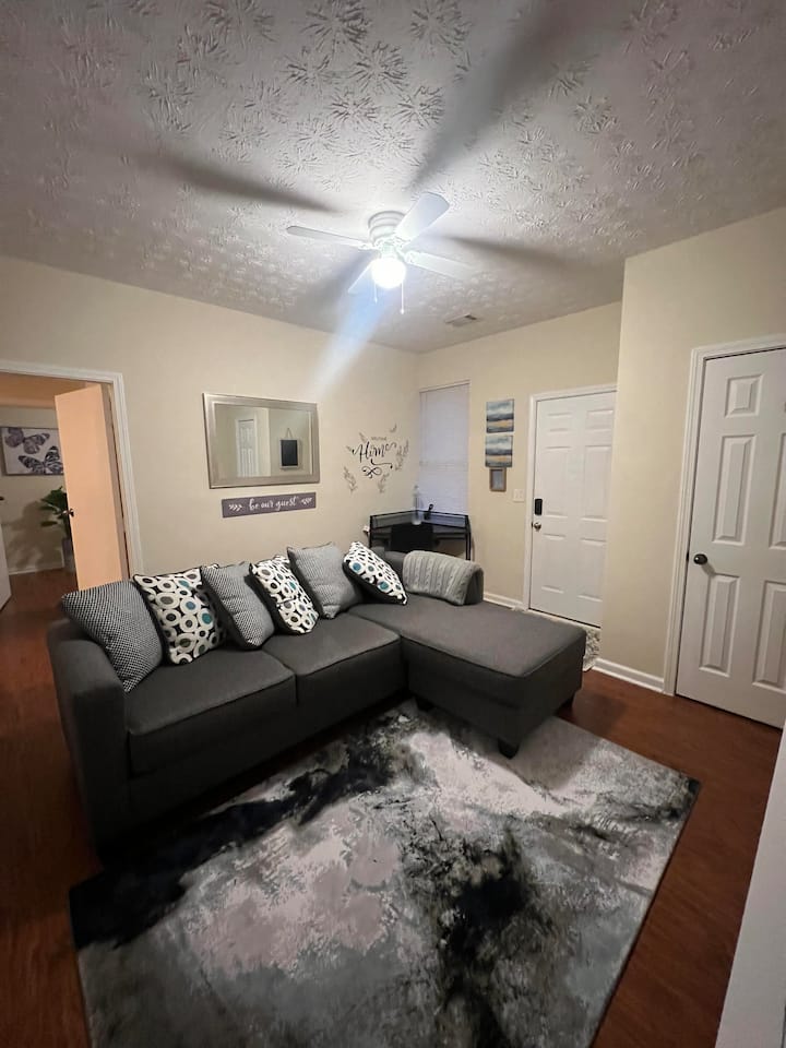 Private Entry 1br Basemnt Aptmnt By Dwtn Sugar Hil - Buford, GA