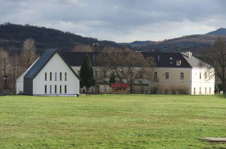 Zámek Hliňany (Asylum) - Ústí nad Labem