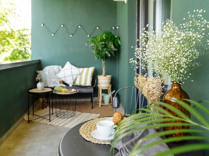 Central 1 Apartment | New Building & Parking - Bucharest