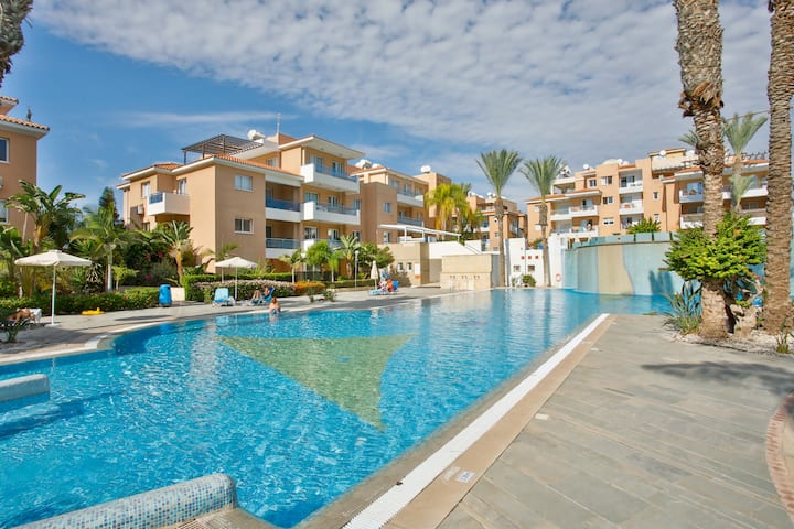 Casa Del Sol-6 Guests, 2b, 3 Bathrooms, Parking - Paphos