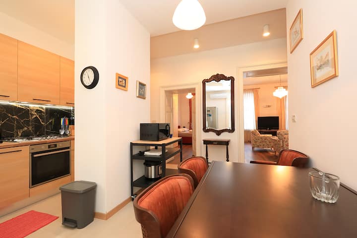 Alan's Downtown Apartment - Zagreb