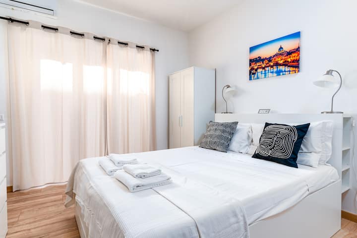 L U X U R Y Apartments Rome - Vatican - Rome